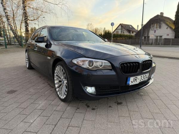 Синий БМВ 520 2010 в Рига, объемом двигателя 2.00 л и пробегом 641 тыс. км за 5300 €, фото 1 на AUTOMOTO.COM.LV