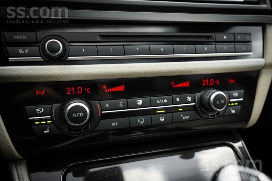 Zils BMW 520 2010 Rīga, ar dzinēja tilpumu 2.00 L un nobraukumu 348 tūkst. km par 5995 €, foto 26 vietnē AUTOMOTO.COM.LV