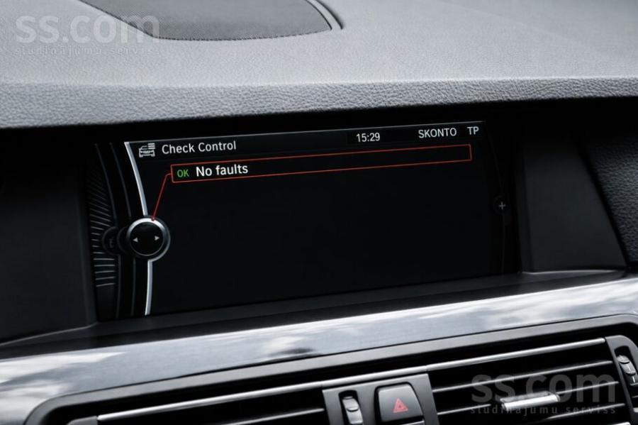 Zils BMW 520 2010 Rīga, ar dzinēja tilpumu 2.00 L un nobraukumu 348 tūkst. km par 5995 €, foto 27 vietnē AUTOMOTO.COM.LV