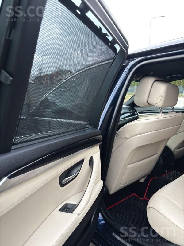 Blue BMW 520 2010 in Riga, with an engine capacity of 2.00 L and mileage of 330 thousand km for 7700 €, photo 8 on AUTOMOTO.COM.LV