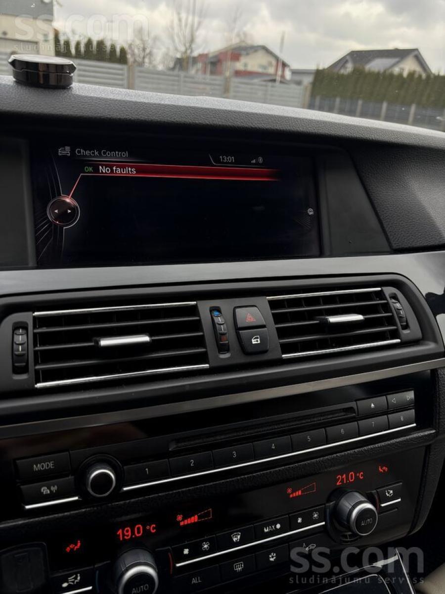 Zils BMW 520 2010 Rīga, ar dzinēja tilpumu 2.00 L un nobraukumu 330 tūkst. km par 7700 €, foto 10 vietnē AUTOMOTO.COM.LV