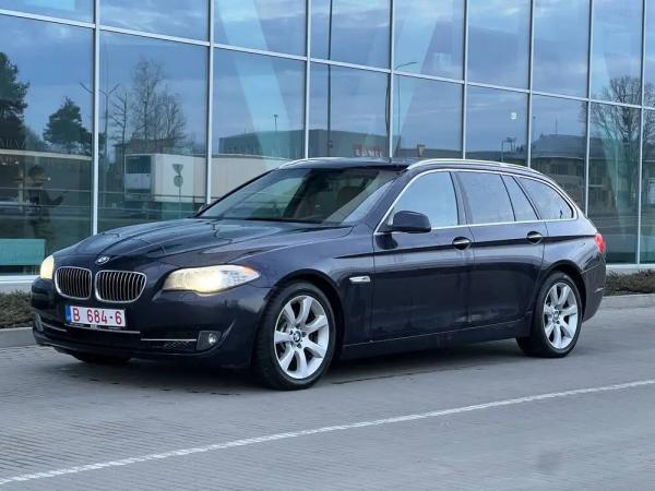 Blue BMW 520 2010 in Rezekne, with an engine capacity of 2.00 L and mileage of 306 thousand km for 7990 €, photo 2 on AUTOMOTO.COM.LV