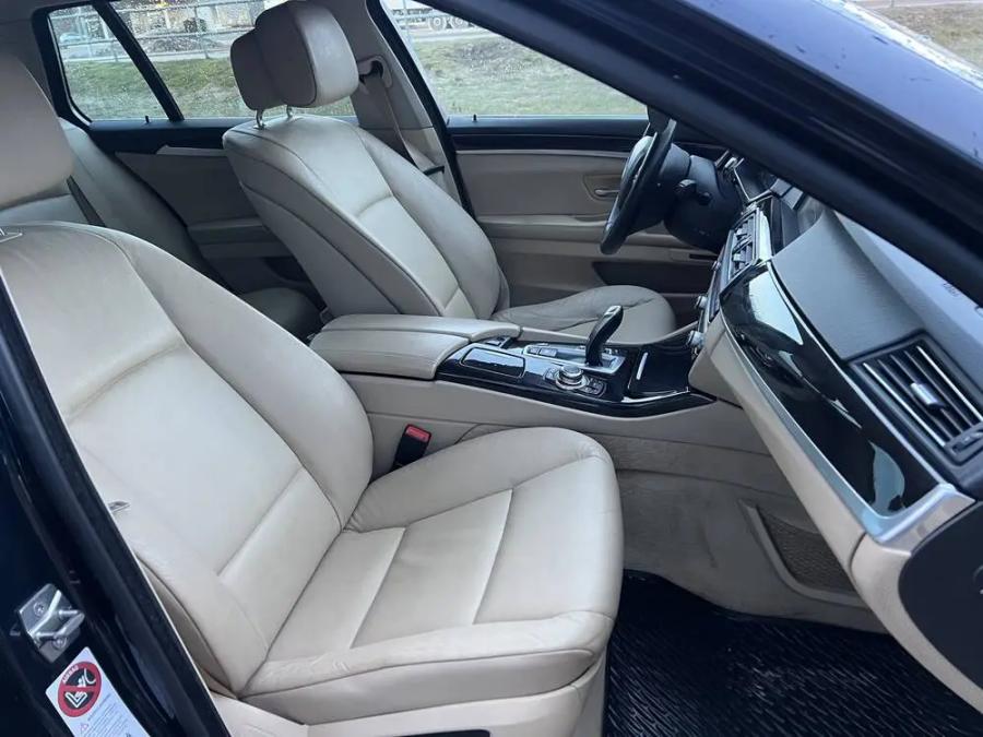 Blue BMW 520 2010 in Rezekne, with an engine capacity of 2.00 L and mileage of 306 thousand km for 7990 €, photo 14 on AUTOMOTO.COM.LV