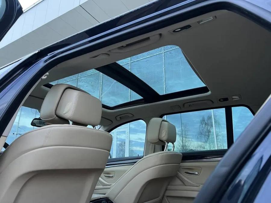 Blue BMW 520 2010 in Rezekne, with an engine capacity of 2.00 L and mileage of 306 thousand km for 7990 €, photo 20 on AUTOMOTO.COM.LV