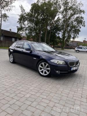 Blue BMW 520 2010 in Ludza, with an engine capacity of 2.00 L and mileage of 306 thousand km for 6650 €, photo 4 on AUTOMOTO.COM.LV
