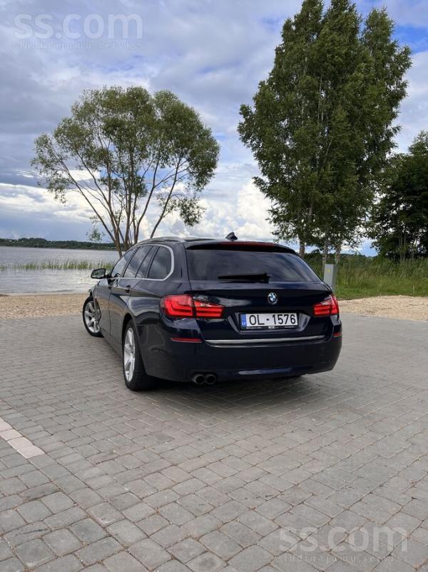 Blue BMW 520 2010 in Ludza, with an engine capacity of 2.00 L and mileage of 306 thousand km for 6650 €, photo 5 on AUTOMOTO.COM.LV