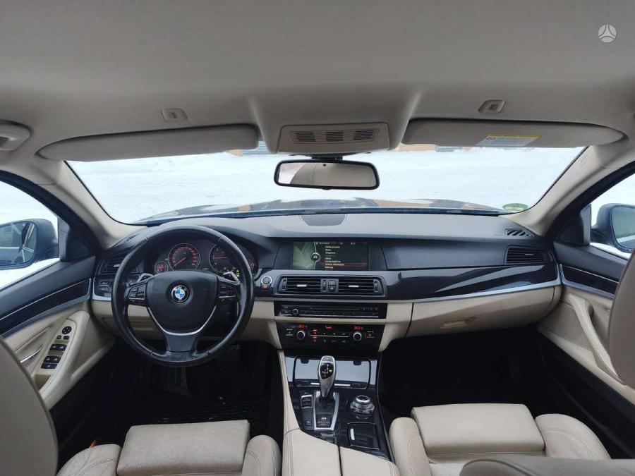 Blue BMW 520 2011 in Kaunas, with an engine capacity of 2.00 L and mileage of 299 thousand km for 7200 €, photo 2 on AUTOMOTO.COM.LV