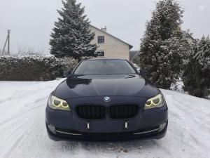 Blue BMW 520 2011 in Kaunas, with an engine capacity of 2.00 L and mileage of 299 thousand km for 7200 €, photo 5 on AUTOMOTO.COM.LV