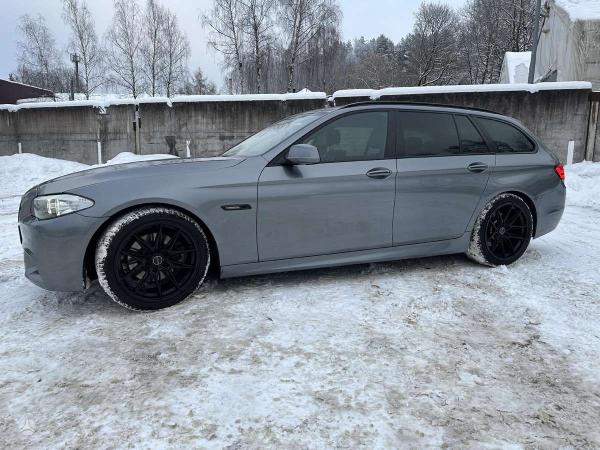 Blue BMW 520 2011 in Vilnius, with an engine capacity of 2.00 L and mileage of 293 thousand km for 8500 €, photo 2 on AUTOMOTO.COM.LV