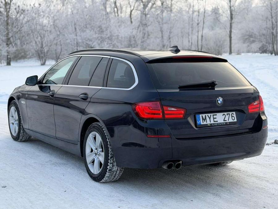 Blue BMW 520 2011 in Siauliai, with an engine capacity of 2.00 L and mileage of 264 thousand km for 6900 €, photo 6 on AUTOMOTO.COM.LV