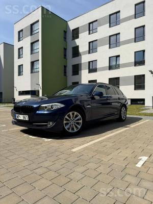 Blue BMW 520 2011 in Riga, with an engine capacity of 2.00 L and mileage of 350 thousand km for 5850 €, photo 12 on AUTOMOTO.COM.LV