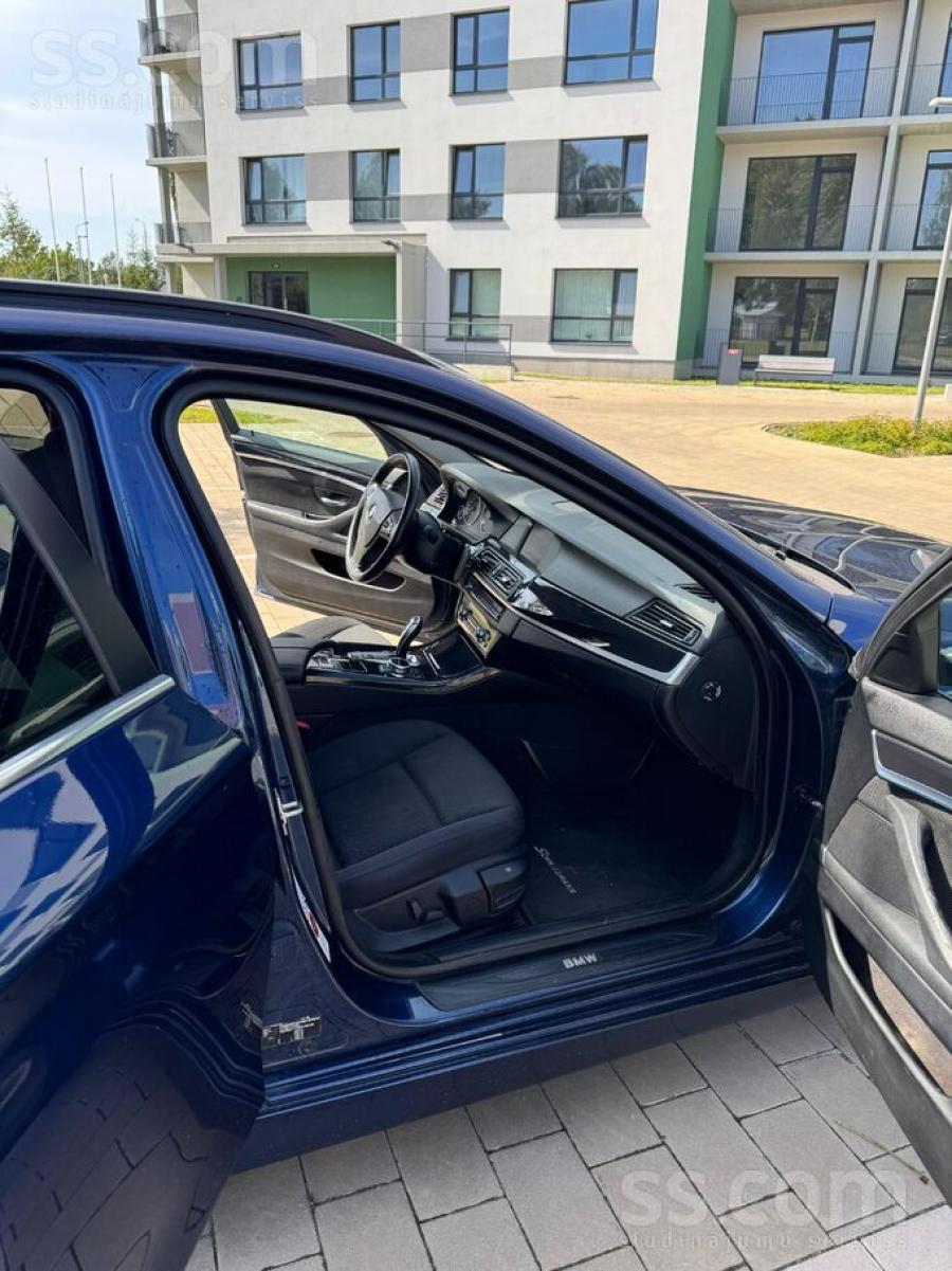 Blue BMW 520 2011 in Riga, with an engine capacity of 2.00 L and mileage of 350 thousand km for 5850 €, photo 14 on AUTOMOTO.COM.LV
