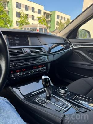 Blue BMW 520 2011 in Riga, with an engine capacity of 2.00 L and mileage of 350 thousand km for 5850 €, photo 19 on AUTOMOTO.COM.LV