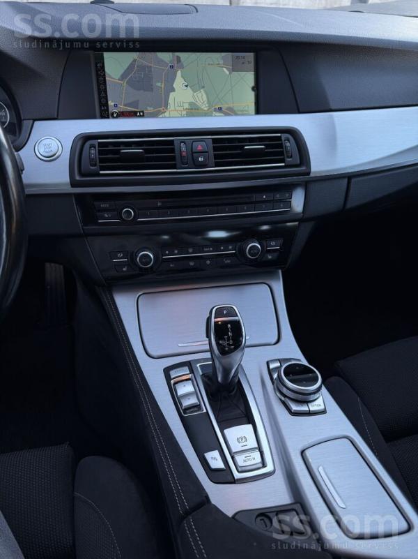 Zils BMW 520 2011 Rīga, ar dzinēja tilpumu 2.00 L un nobraukumu 222 tūkst. km par 9100 €, foto 10 vietnē AUTOMOTO.COM.LV