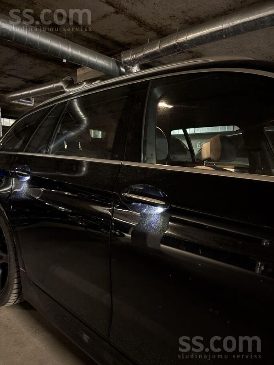 Blue BMW 520 2011 in Riga, with an engine capacity of 2.00 L and mileage of 222 thousand km for 9100 €, photo 22 on AUTOMOTO.COM.LV