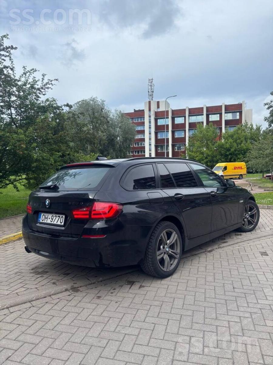 Blue BMW 520 2011 in Riga, with an engine capacity of 2.00 L and mileage of 430 thousand km for 5799 €, photo 4 on AUTOMOTO.COM.LV