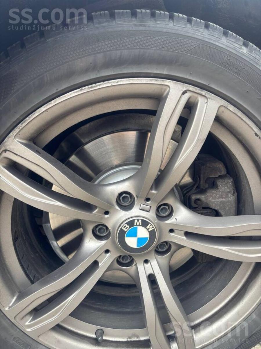 Blue BMW 520 2011 in Riga, with an engine capacity of 2.00 L and mileage of 430 thousand km for 5799 €, photo 6 on AUTOMOTO.COM.LV