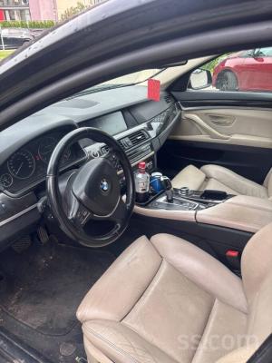 Blue BMW 520 2011 in Riga, with an engine capacity of 2.00 L and mileage of 430 thousand km for 5799 €, photo 7 on AUTOMOTO.COM.LV