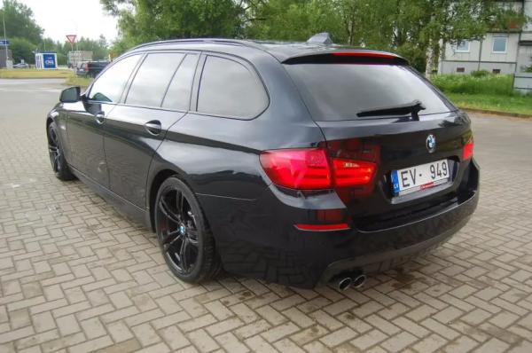 Blue BMW 520 2011 in Jekabpils, with an engine capacity of 2.00 L and mileage of 269 thousand km for 10500 €, photo 8 on AUTOMOTO.COM.LV