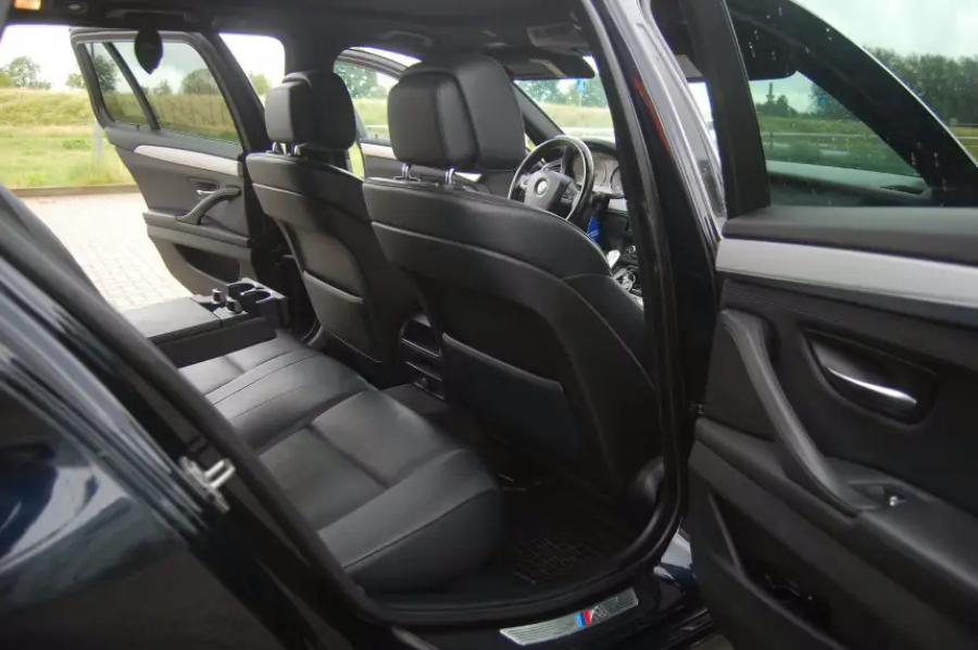 Blue BMW 520 2011 in Jekabpils, with an engine capacity of 2.00 L and mileage of 269 thousand km for 10500 €, photo 11 on AUTOMOTO.COM.LV