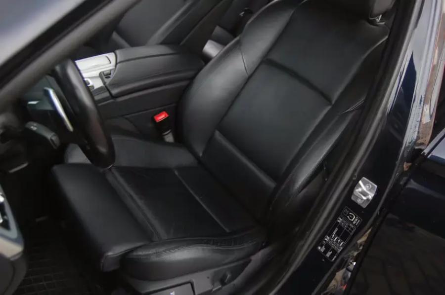 Blue BMW 520 2011 in Jekabpils, with an engine capacity of 2.00 L and mileage of 269 thousand km for 10500 €, photo 16 on AUTOMOTO.COM.LV