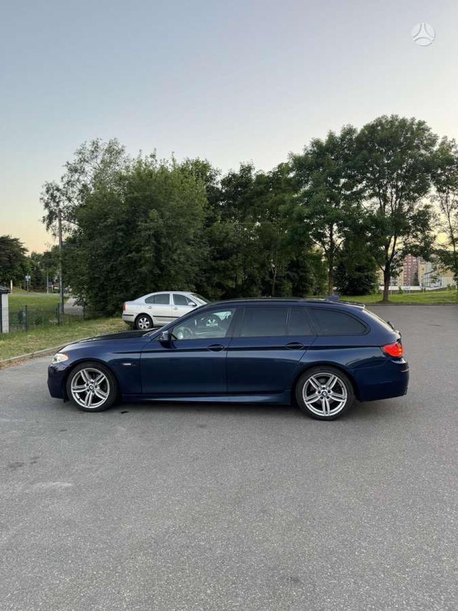 Blue BMW 520 2011 in Vilnius, with an engine capacity of 2.00 L and mileage of 282 thousand km for 10000 €, photo 3 on AUTOMOTO.COM.LV