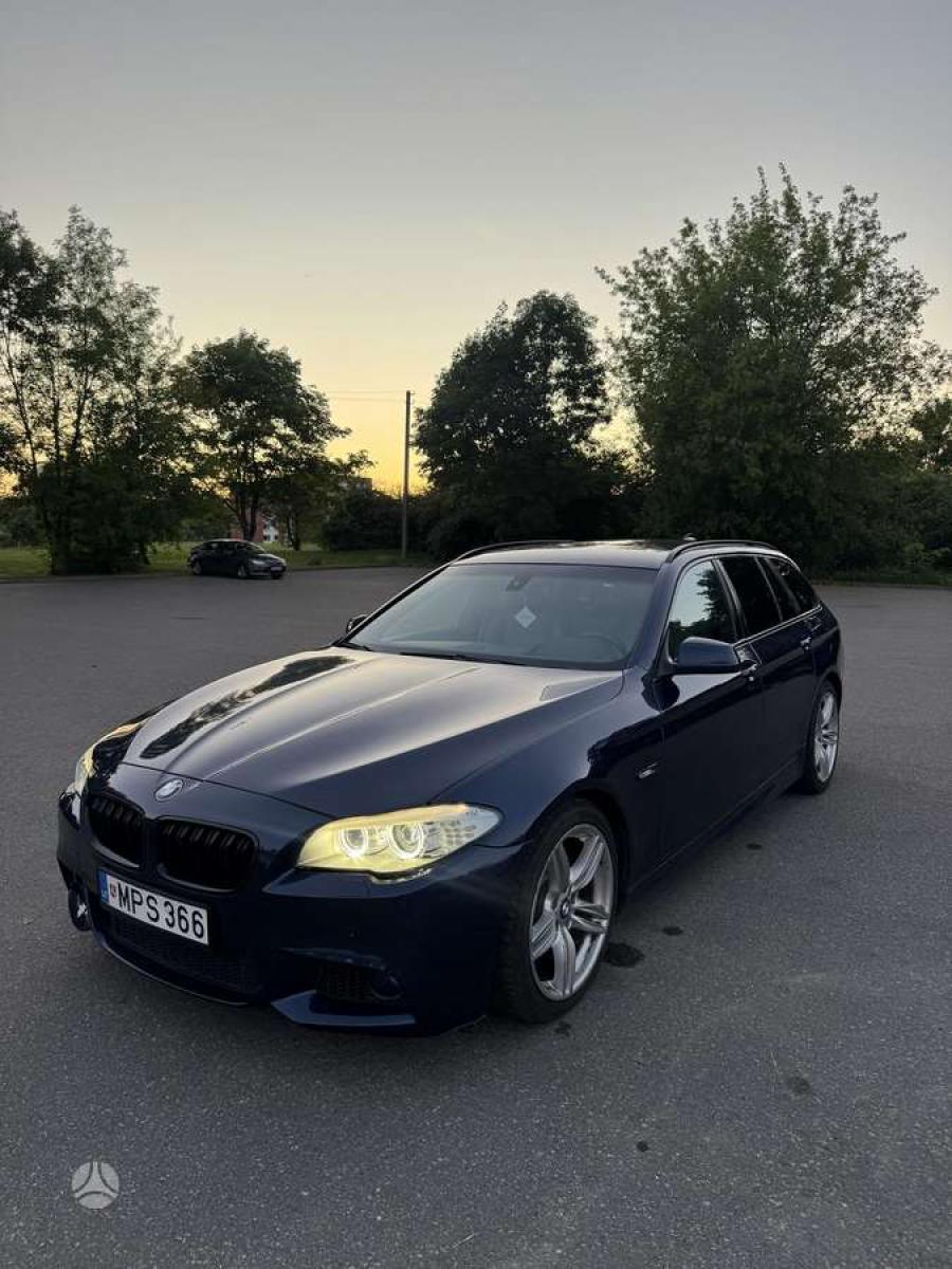 Blue BMW 520 2011 in Vilnius, with an engine capacity of 2.00 L and mileage of 282 thousand km for 10000 €, photo 7 on AUTOMOTO.COM.LV