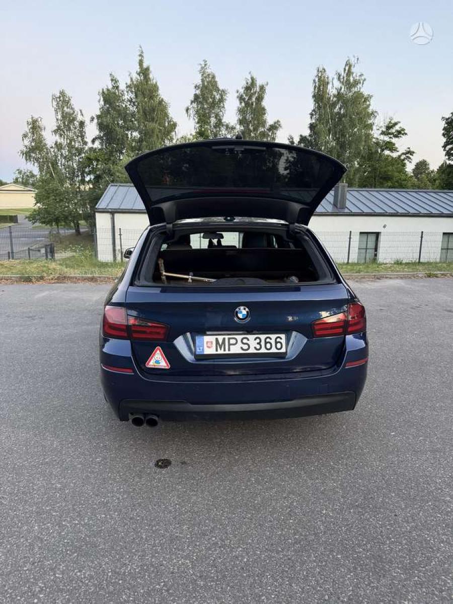 Blue BMW 520 2011 in Vilnius, with an engine capacity of 2.00 L and mileage of 282 thousand km for 10000 €, photo 10 on AUTOMOTO.COM.LV