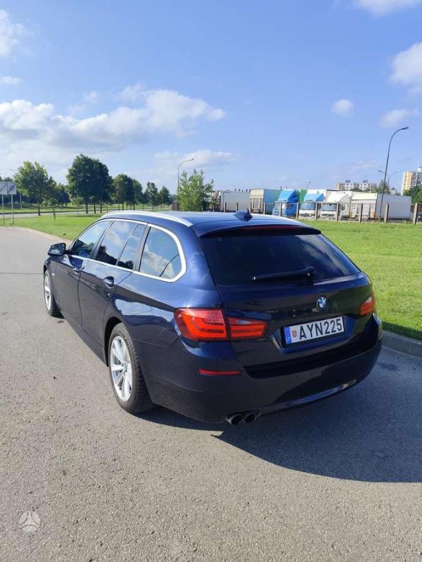 Zils BMW 520 2011 Panevēža, ar dzinēja tilpumu 2.00 L un nobraukumu 313 tūkst. km par 7000 €, foto 6 vietnē AUTOMOTO.COM.LV