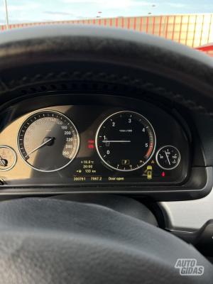 Blue BMW 520 2011 in Vilnius, with an engine capacity of 2.00 L and mileage of 301 thousand km for 7200 €, photo 7 on AUTOMOTO.COM.LV