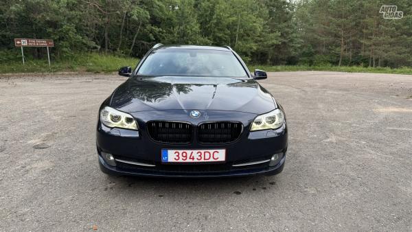 Blue BMW 520 2011 in Raseiniai, with an engine capacity of 2.00 L and mileage of 316 thousand km for 6500 €, photo 2 on AUTOMOTO.COM.LV
