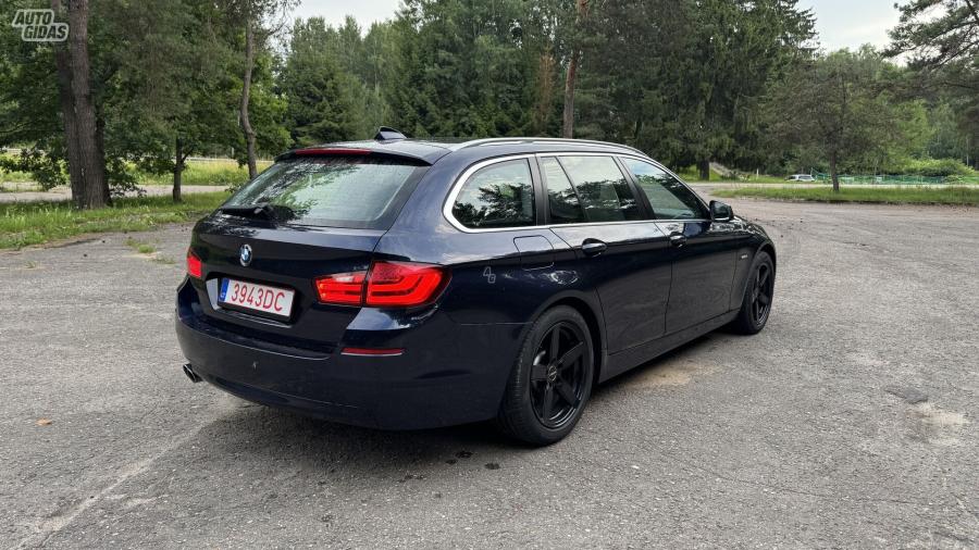 Blue BMW 520 2011 in Raseiniai, with an engine capacity of 2.00 L and mileage of 316 thousand km for 6500 €, photo 5 on AUTOMOTO.COM.LV