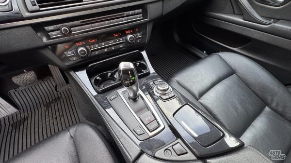 Blue BMW 520 2011 in Raseiniai, with an engine capacity of 2.00 L and mileage of 316 thousand km for 6500 €, photo 9 on AUTOMOTO.COM.LV