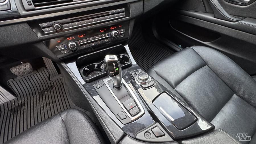Blue BMW 520 2011 in Raseiniai, with an engine capacity of 2.00 L and mileage of 316 thousand km for 6500 €, photo 10 on AUTOMOTO.COM.LV
