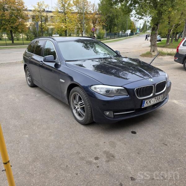 Zils BMW 520 2011 Daugavpils, ar dzinēja tilpumu 2.00 L un nobraukumu 318 tūkst. km par 5500 €, foto 6 vietnē AUTOMOTO.COM.LV
