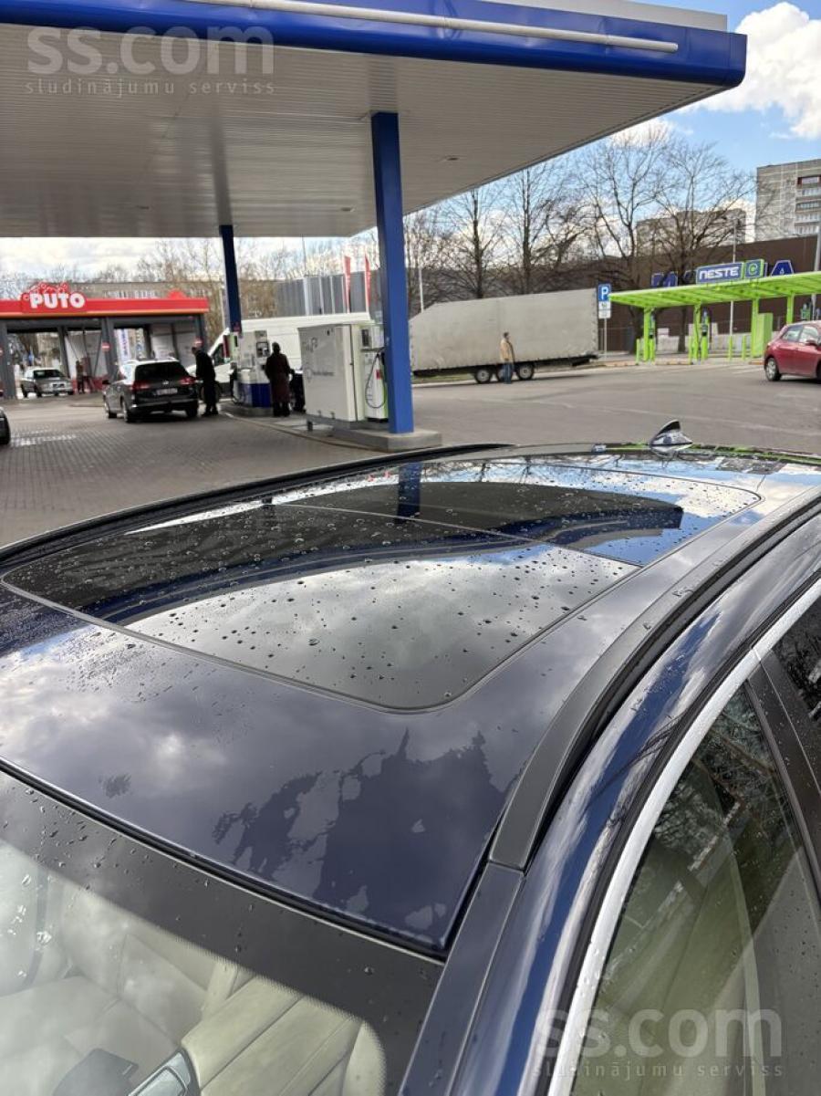 Blue BMW 520 2011 in Riga, with an engine capacity of 2.00 L and mileage of 326 thousand km for 7250 €, photo 8 on AUTOMOTO.COM.LV