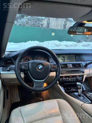 Blue BMW 520 2011 in Riga, with an engine capacity of 2.00 L and mileage of 326 thousand km for 7250 €, photo 9 on AUTOMOTO.COM.LV