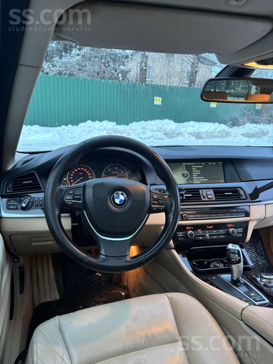 Blue BMW 520 2011 in Riga, with an engine capacity of 2.00 L and mileage of 326 thousand km for 7250 €, photo 9 on AUTOMOTO.COM.LV
