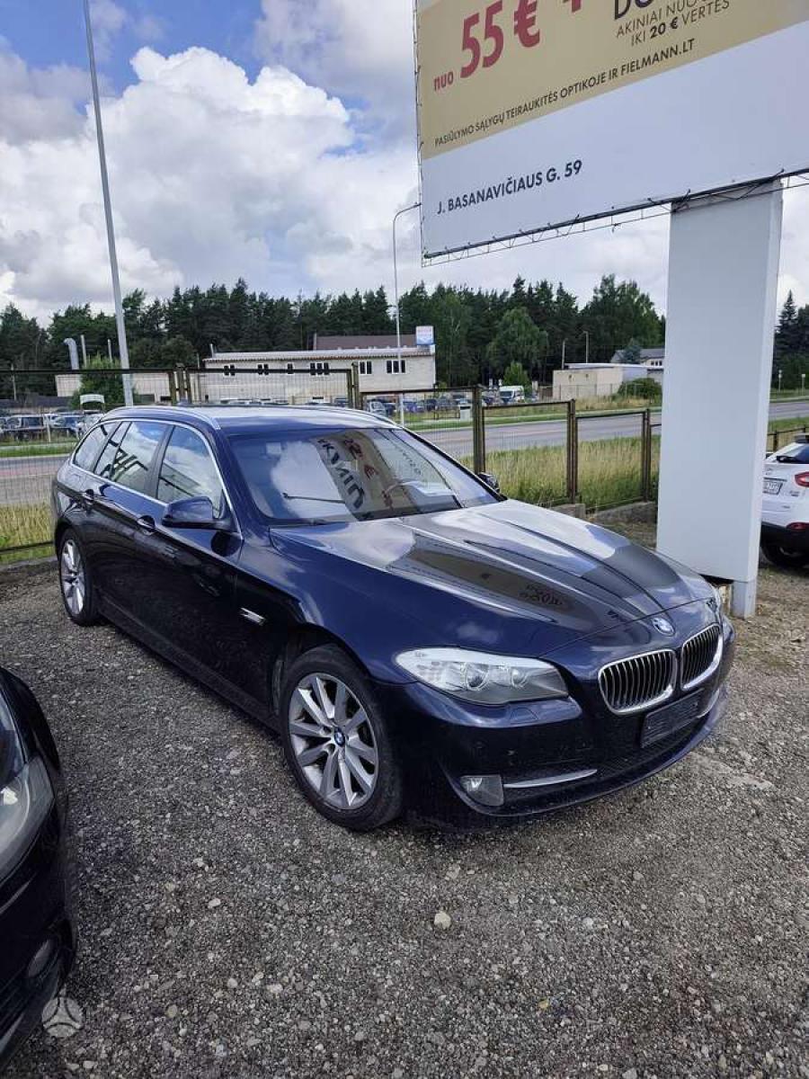 Blue BMW 520 2011 in Utena, with an engine capacity of 2.00 L and mileage of 379 thousand km for 5400 €, photo 1 on AUTOMOTO.COM.LV