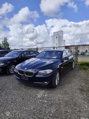 Blue BMW 520 2011 in Utena, with an engine capacity of 2.00 L and mileage of 379 thousand km for 5400 €, photo 4 on AUTOMOTO.COM.LV