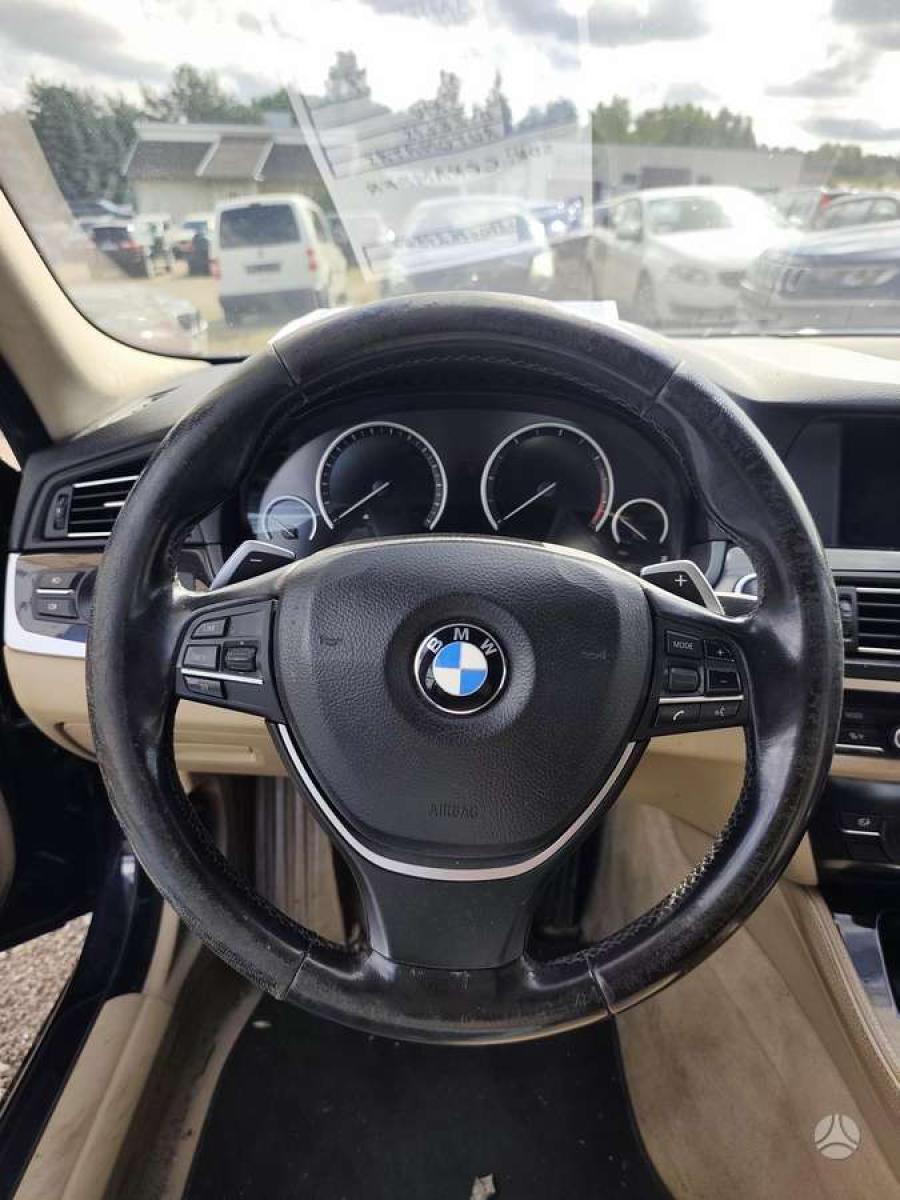 Blue BMW 520 2011 in Utena, with an engine capacity of 2.00 L and mileage of 379 thousand km for 5400 €, photo 10 on AUTOMOTO.COM.LV