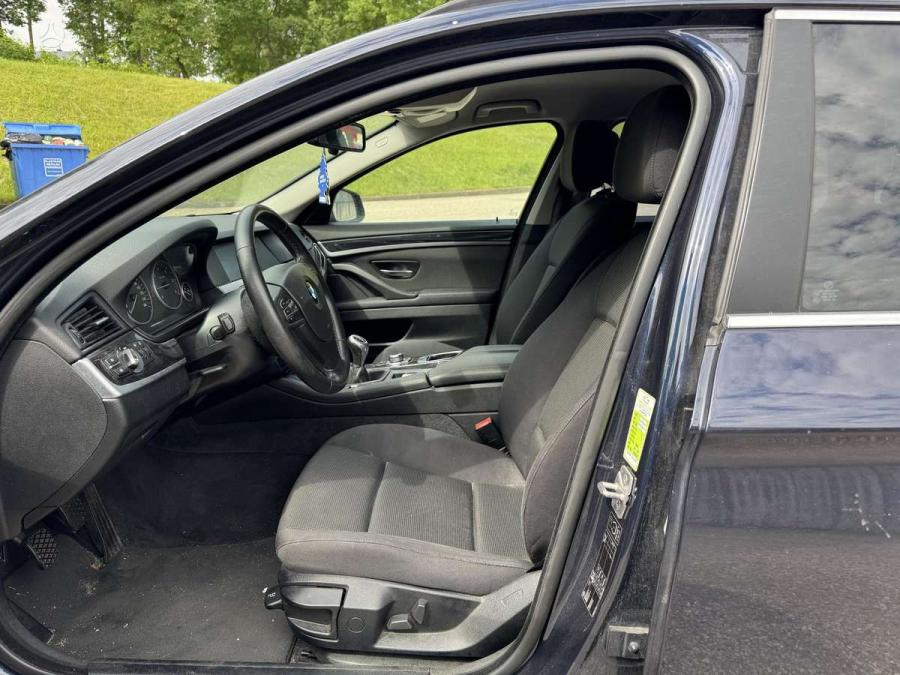Zils BMW 520 2011 Alīta, ar dzinēja tilpumu 2.00 L un nobraukumu 355 tūkst. km par 4450 €, foto 7 vietnē AUTOMOTO.COM.LV