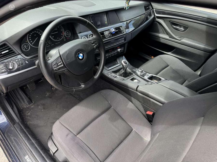 Zils BMW 520 2011 Alīta, ar dzinēja tilpumu 2.00 L un nobraukumu 355 tūkst. km par 4450 €, foto 8 vietnē AUTOMOTO.COM.LV