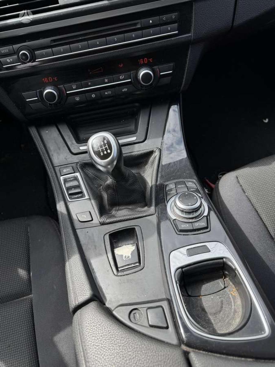 Zils BMW 520 2011 Alīta, ar dzinēja tilpumu 2.00 L un nobraukumu 355 tūkst. km par 4450 €, foto 17 vietnē AUTOMOTO.COM.LV