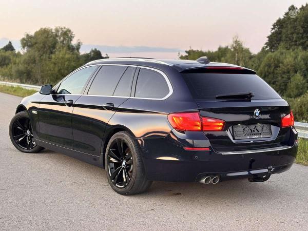 Zils BMW 520 2011 Raseiniai, ar dzinēja tilpumu 2.00 L un nobraukumu 287 tūkst. km par 7900 €, foto 10 vietnē AUTOMOTO.COM.LV