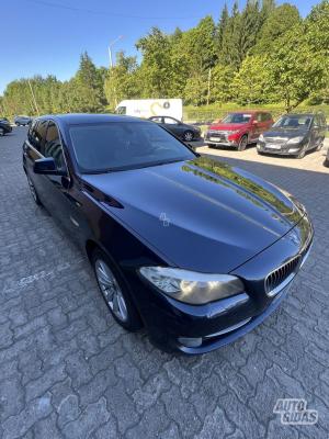 Zils BMW 520 2011 Viļņa, ar dzinēja tilpumu 2.00 L un nobraukumu 403 tūkst. km par 6000 €, foto 13 vietnē AUTOMOTO.COM.LV