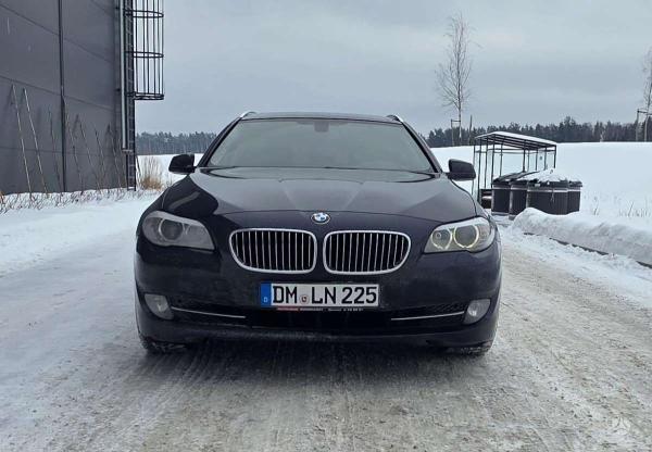 Zils BMW 520 2012 Viļņa, ar dzinēja tilpumu 2.00 L un nobraukumu 289 tūkst. km par 7950 €, foto 3 vietnē AUTOMOTO.COM.LV