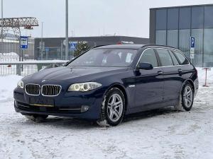 Blue BMW 520 2012 in Siauliai, with an engine capacity of 2.00 L and mileage of 271 thousand km for 9999 €, photo 2 on AUTOMOTO.COM.LV