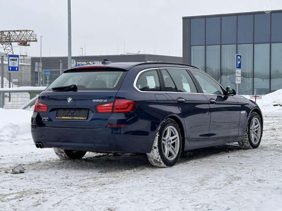Blue BMW 520 2012 in Siauliai, with an engine capacity of 2.00 L and mileage of 271 thousand km for 9999 €, photo 8 on AUTOMOTO.COM.LV