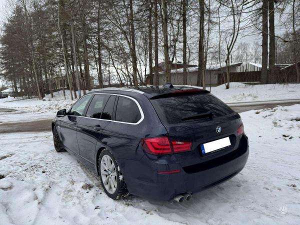 Blue BMW 520 2012 in Vilnius, with an engine capacity of 0.00 L and mileage of 358 thousand km for 8600 €, photo 4 on AUTOMOTO.COM.LV